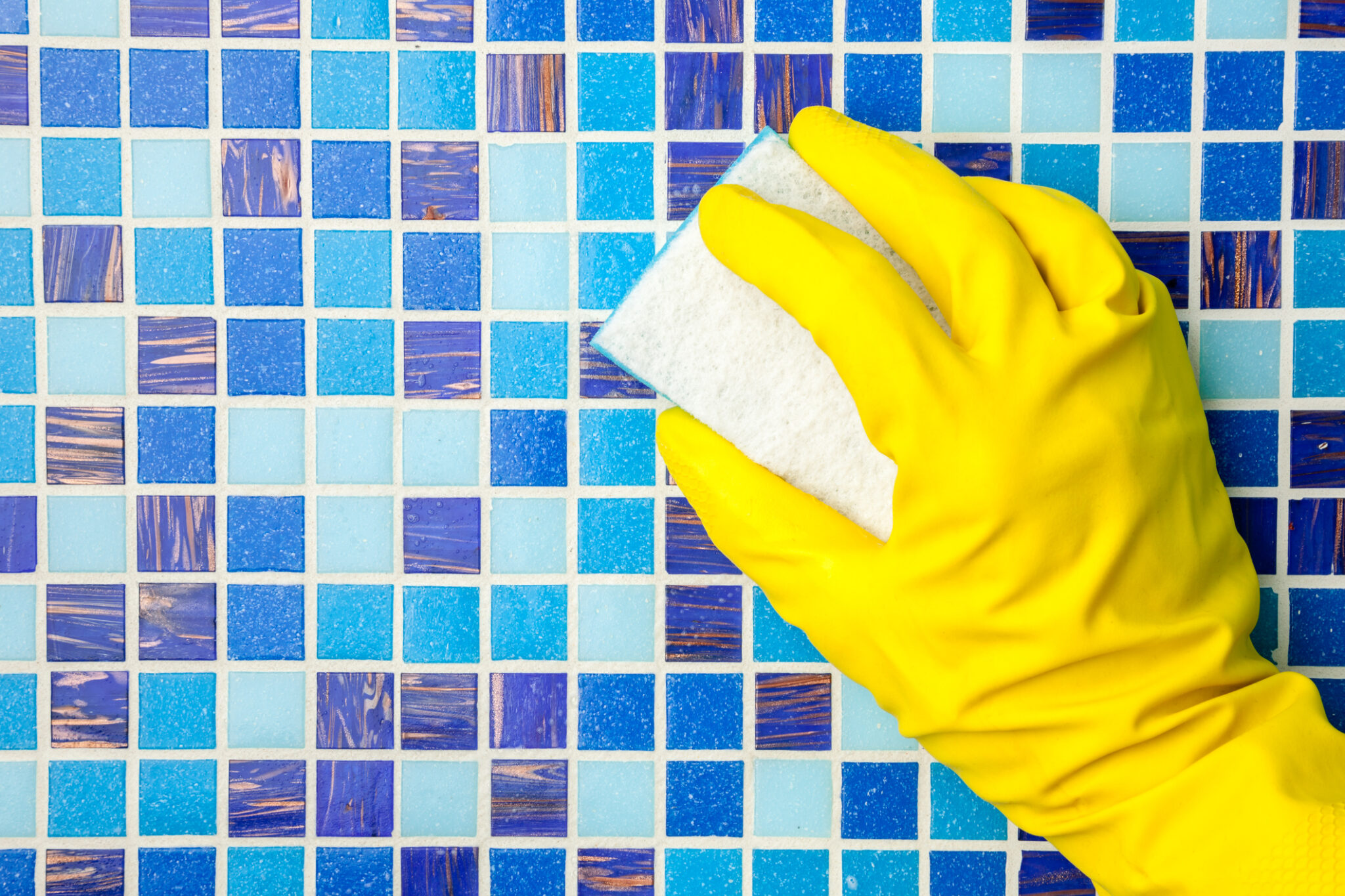 How to Clean Pool Tiles: Your Complete Guide
